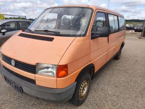 Oranžs Volkswagen Transporter 1993 Marijampole, ar dzinēja tilpumu 2.40 L un nobraukumu 333 tūkst. km par 1750 €, foto 17 vietnē AUTOMOTO.COM.LV