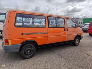 Oranžs Volkswagen Transporter 1993 Marijampole, ar dzinēja tilpumu 2.40 L un nobraukumu 333 tūkst. km par 1750 €, foto 18 vietnē AUTOMOTO.COM.LV