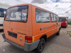 Oranžs Volkswagen Transporter 1993 Marijampole, ar dzinēja tilpumu 2.40 L un nobraukumu 333 tūkst. km par 1750 €, foto 25 vietnē AUTOMOTO.COM.LV