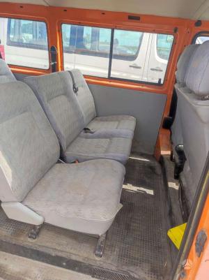 Oranžs Volkswagen Transporter 1993 Marijampole, ar dzinēja tilpumu 2.40 L un nobraukumu 333 tūkst. km par 1750 €, foto 31 vietnē AUTOMOTO.COM.LV