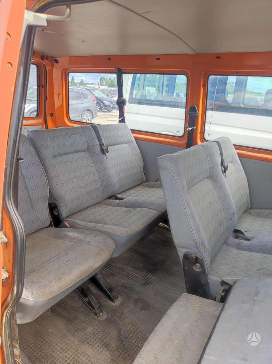 Oranžs Volkswagen Transporter 1993 Marijampole, ar dzinēja tilpumu 2.40 L un nobraukumu 333 tūkst. km par 1750 €, foto 33 vietnē AUTOMOTO.COM.LV