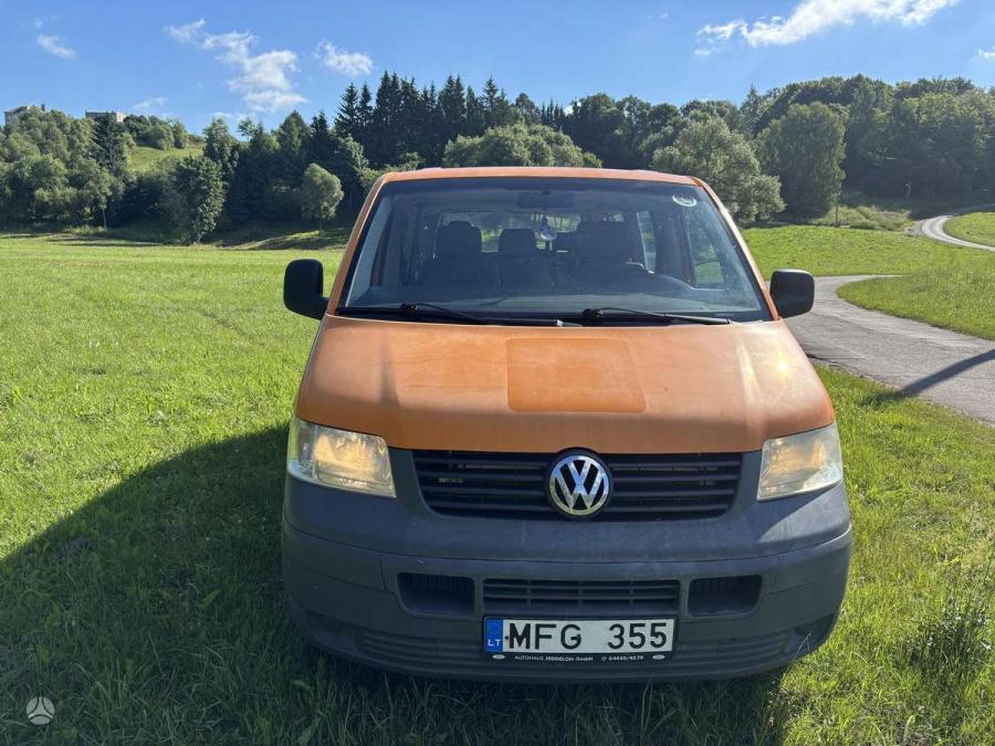 Orange Volkswagen Transporter 2005 in Ariogala, with an engine capacity of 1.90 L and mileage of 382 thousand km for 4300 €, photo 1 on AUTOMOTO.COM.LV