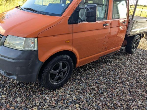 Oranžs Volkswagen Transporter 2005 Trakai, ar dzinēja tilpumu 1.90 L un nobraukumu 300 tūkst. km par 3900 €, foto 2 vietnē AUTOMOTO.COM.LV