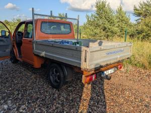 Orange Volkswagen Transporter 2005 in Trakai, with an engine capacity of 1.90 L and mileage of 300 thousand km for 3900 €, photo 6 on AUTOMOTO.COM.LV