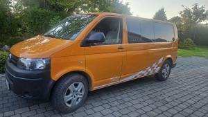 Orange Volkswagen Transporter 2011 in Kaisiadorys, with an engine capacity of 2.00 L and mileage of 280 thousand km for 9000 €, photo 10 on AUTOMOTO.COM.LV
