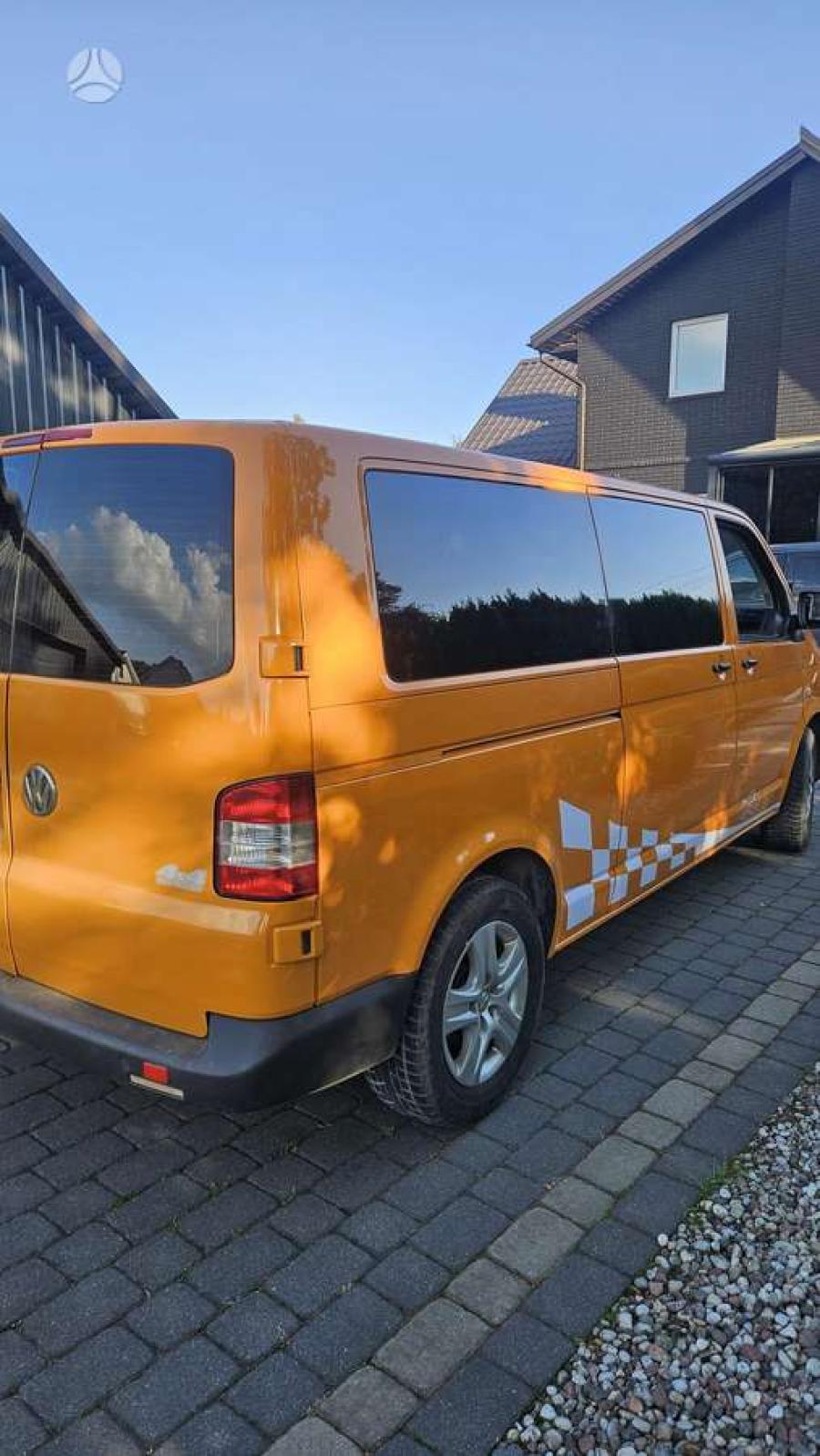 Orange Volkswagen Transporter 2011 in Kaisiadorys, with an engine capacity of 2.00 L and mileage of 280 thousand km for 9000 €, photo 11 on AUTOMOTO.COM.LV