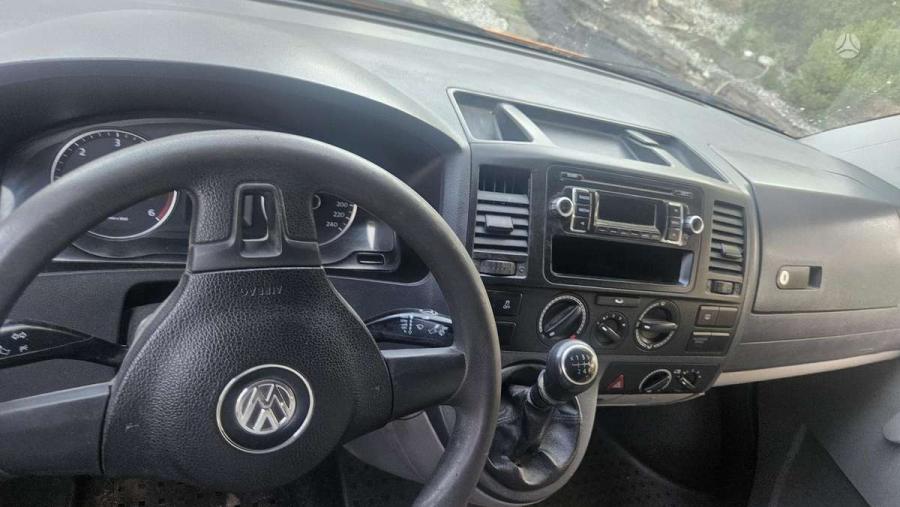 Orange Volkswagen Transporter 2011 in Kaisiadorys, with an engine capacity of 2.00 L and mileage of 280 thousand km for 9000 €, photo 14 on AUTOMOTO.COM.LV
