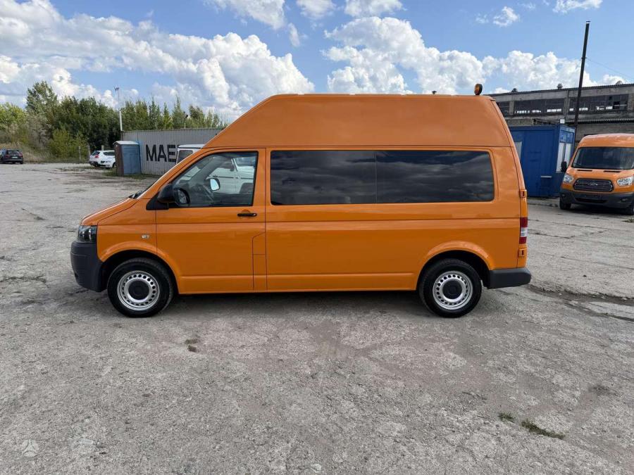 Orange Volkswagen Transporter 2011 in Kelme, with an engine capacity of 2.00 L and mileage of 310 thousand km for 10800 €, photo 3 on AUTOMOTO.COM.LV