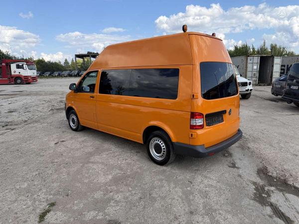 Orange Volkswagen Transporter 2011 in Kelme, with an engine capacity of 2.00 L and mileage of 310 thousand km for 10800 €, photo 4 on AUTOMOTO.COM.LV