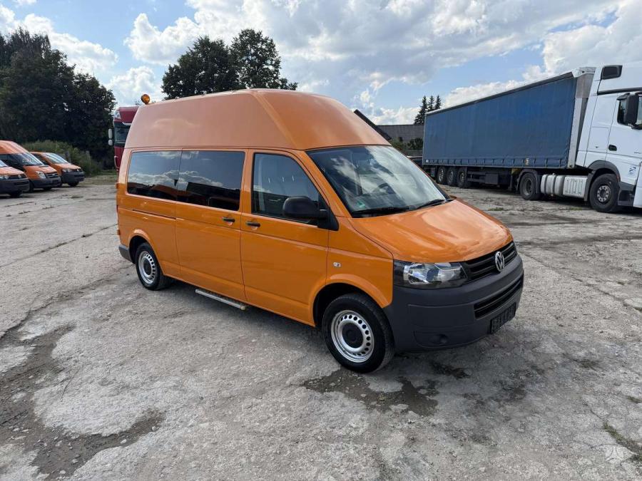Orange Volkswagen Transporter 2011 in Kelme, with an engine capacity of 2.00 L and mileage of 310 thousand km for 10800 €, photo 8 on AUTOMOTO.COM.LV