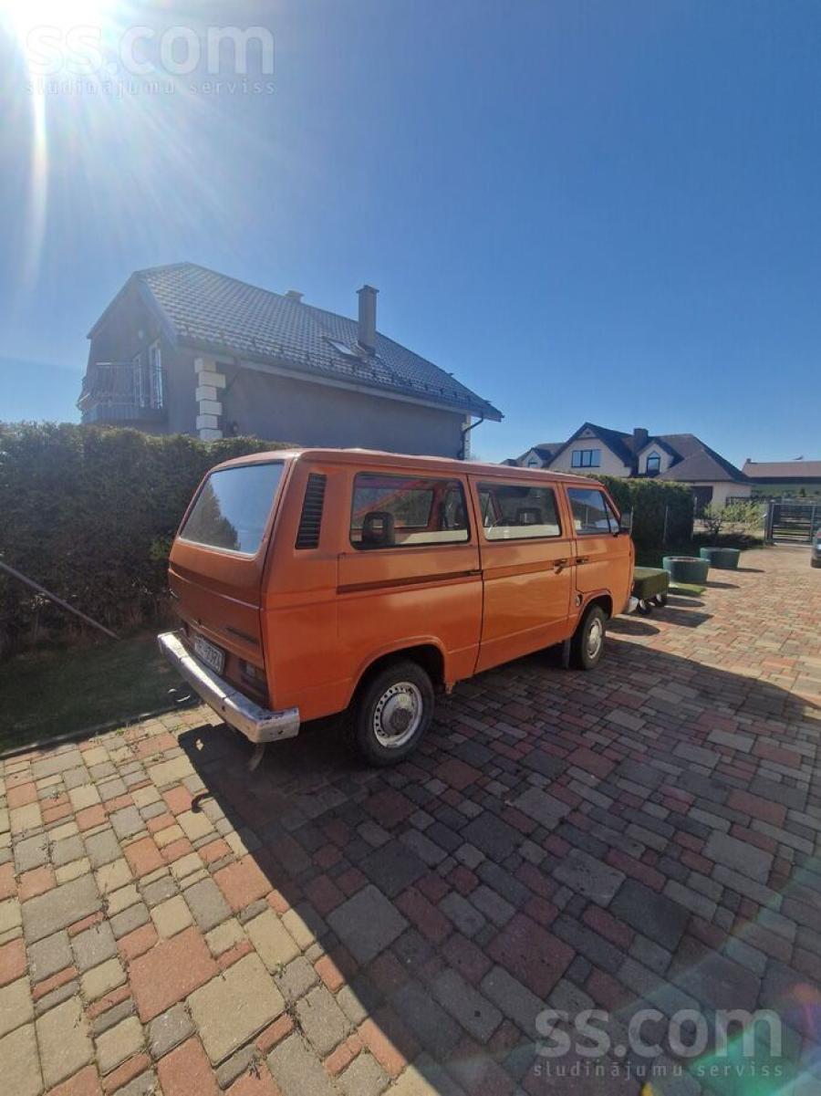 Oranžs Volkswagen Transporter 1986 Rīga, ar dzinēja tilpumu 1.60 L un nobraukumu 85 tūkst. km par 3490 €, foto 3 vietnē AUTOMOTO.COM.LV