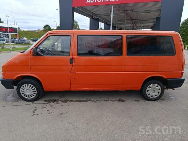 Orange Volkswagen Transporter 1996 in Jekabpils, with an engine capacity of 2.40 L and mileage of 547 thousand km for 2250 €, photo 3 on AUTOMOTO.COM.LV