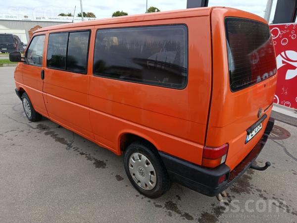 Orange Volkswagen Transporter 1996 in Jekabpils, with an engine capacity of 2.40 L and mileage of 547 thousand km for 2250 €, photo 4 on AUTOMOTO.COM.LV