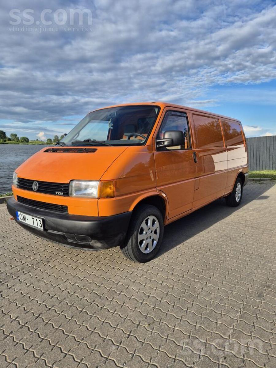 Oranžs Volkswagen Transporter 1998 Liepāja, ar dzinēja tilpumu 2.50 L un nobraukumu 432 tūkst. km par 5687 €, foto 3 vietnē AUTOMOTO.COM.LV