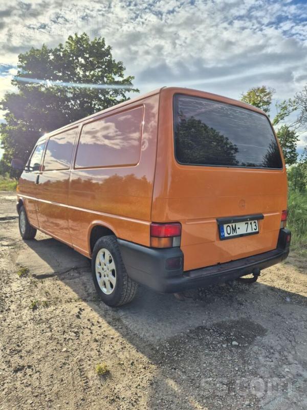 Oranžs Volkswagen Transporter 1998 Liepāja, ar dzinēja tilpumu 2.50 L un nobraukumu 432 tūkst. km par 5687 €, foto 4 vietnē AUTOMOTO.COM.LV