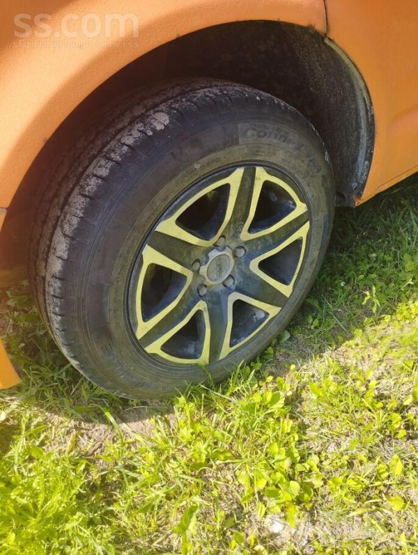 Oranžs Volkswagen Transporter 2005 Valmiera, ar dzinēja tilpumu 1.90 L un nobraukumu 384 tūkst. km par 3000 €, foto 5 vietnē AUTOMOTO.COM.LV