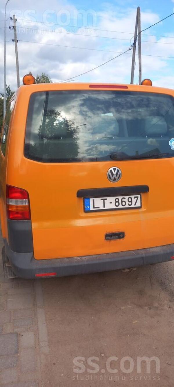 Oranžs Volkswagen Transporter 2008 Daugavpils, ar dzinēja tilpumu 1.90 L un nobraukumu 425 tūkst. km par 8700 €, foto 5 vietnē AUTOMOTO.COM.LV