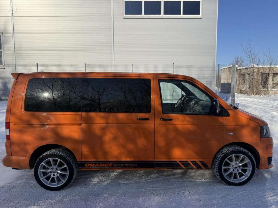 Oranžs Volkswagen Transporter 2011 Viļņa, ar dzinēja tilpumu 2.00 L un nobraukumu 370 tūkst. km par 6200 €, foto 4 vietnē AUTOMOTO.COM.LV