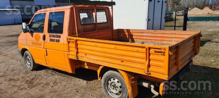 Orange Volkswagen Transporter 1994 in Limbazi, with an engine capacity of 2.40 L and mileage of 499 thousand km for 750 €, photo 3 on AUTOMOTO.COM.LV