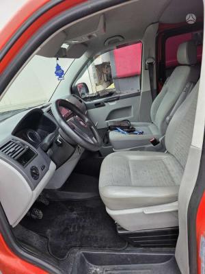 Orange Volkswagen Transporter 2013 in Kaunas, with an engine capacity of 2.00 L and mileage of 340 thousand km for 12705 €, photo 12 on AUTOMOTO.COM.LV