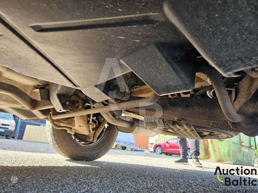 Volkswagen Transporter 2008 in Kaunas, with an engine capacity of 1.90 L and mileage of 437 thousand km for 1050 €, photo 17 on AUTOMOTO.COM.LV