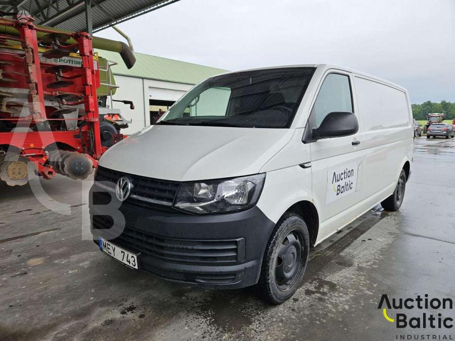 Volkswagen Transporter 2017 in Kaunas, with an engine capacity of 1.97 L and mileage of 139 thousand km for 5400 €, photo 1 on AUTOMOTO.COM.LV