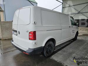 Volkswagen Transporter 2017 in Kaunas, with an engine capacity of 1.97 L and mileage of 139 thousand km for 5400 €, photo 4 on AUTOMOTO.COM.LV