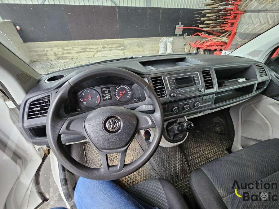 Volkswagen Transporter 2017 in Kaunas, with an engine capacity of 1.97 L and mileage of 139 thousand km for 5400 €, photo 10 on AUTOMOTO.COM.LV
