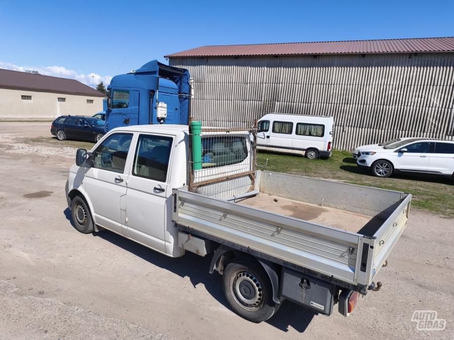 Volkswagen Transporter 2010 Klaipėda, ar dzinēja tilpumu 1.90 L un nobraukumu 195 tūkst. km par 3900 €, foto 4 vietnē AUTOMOTO.COM.LV