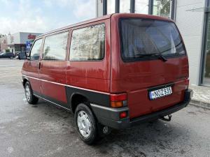 Sarkans Volkswagen Transporter 1993 Viļņa, ar dzinēja tilpumu 2.37 L un nobraukumu 320 tūkst. km par 1900 €, foto 5 vietnē AUTOMOTO.COM.LV