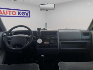 Red Volkswagen Transporter 1996 in Vilnius, with an engine capacity of 2.40 L and mileage of 391 thousand km for 2999 €, photo 13 on AUTOMOTO.COM.LV