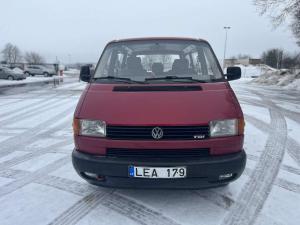 Sarkans Volkswagen Transporter 1998 Viļņa, ar dzinēja tilpumu 2.50 L un nobraukumu 361 tūkst. km par 3650 €, foto 3 vietnē AUTOMOTO.COM.LV
