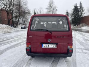 Sarkans Volkswagen Transporter 1998 Viļņa, ar dzinēja tilpumu 2.50 L un nobraukumu 361 tūkst. km par 3650 €, foto 4 vietnē AUTOMOTO.COM.LV