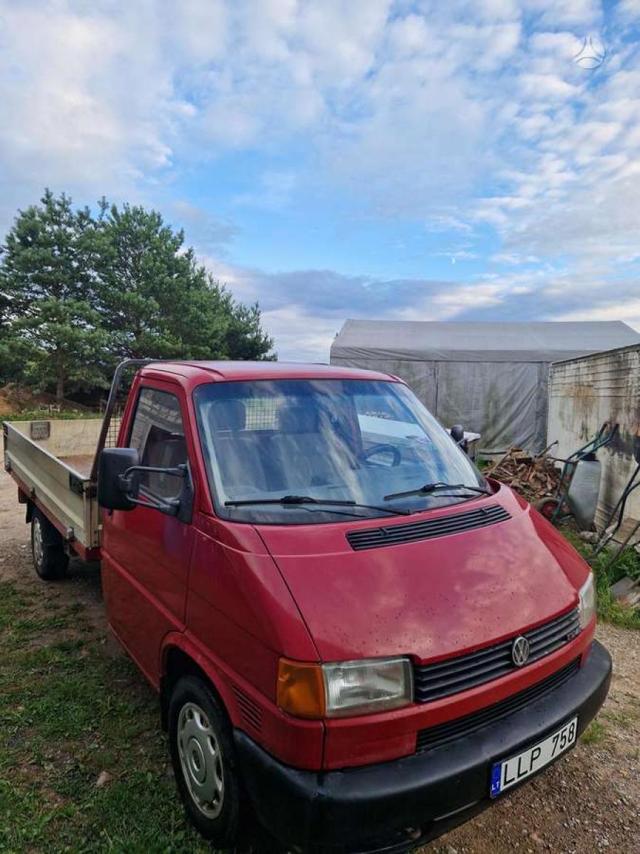 Sarkans Volkswagen Transporter 1999 Viļņa, ar dzinēja tilpumu 2.50 L un nobraukumu 447 tūkst. km par 2900 €, foto 3 vietnē AUTOMOTO.COM.LV