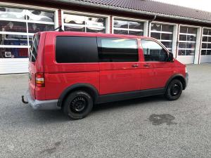 Sarkans Volkswagen Transporter 2003 Raseiniai, ar dzinēja tilpumu 2.50 L un nobraukumu 338 tūkst. km par 2880 €, foto 7 vietnē AUTOMOTO.COM.LV