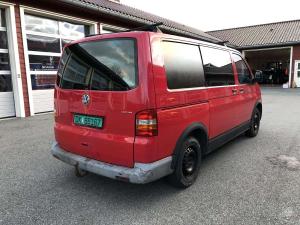 Sarkans Volkswagen Transporter 2003 Raseiniai, ar dzinēja tilpumu 2.50 L un nobraukumu 338 tūkst. km par 2880 €, foto 9 vietnē AUTOMOTO.COM.LV