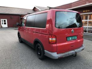 Sarkans Volkswagen Transporter 2003 Raseiniai, ar dzinēja tilpumu 2.50 L un nobraukumu 338 tūkst. km par 2880 €, foto 11 vietnē AUTOMOTO.COM.LV