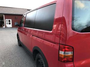 Sarkans Volkswagen Transporter 2003 Raseiniai, ar dzinēja tilpumu 2.50 L un nobraukumu 338 tūkst. km par 2880 €, foto 21 vietnē AUTOMOTO.COM.LV