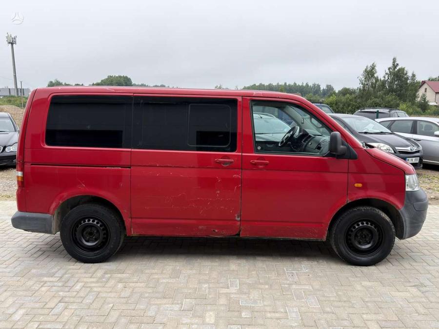 Sarkans Volkswagen Transporter 2003 Viļņa, ar dzinēja tilpumu 1.90 L un nobraukumu 579 tūkst. km par 2200 €, foto 7 vietnē AUTOMOTO.COM.LV