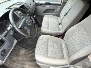 Sarkans Volkswagen Transporter 2003 Viļņa, ar dzinēja tilpumu 1.90 L un nobraukumu 579 tūkst. km par 2200 €, foto 9 vietnē AUTOMOTO.COM.LV
