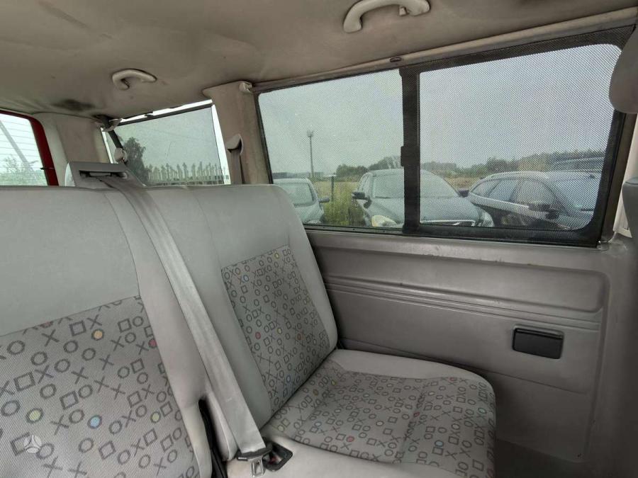 Sarkans Volkswagen Transporter 2003 Viļņa, ar dzinēja tilpumu 1.90 L un nobraukumu 579 tūkst. km par 2200 €, foto 17 vietnē AUTOMOTO.COM.LV