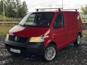 Sarkans Volkswagen Transporter 2004 Viļņa, ar dzinēja tilpumu 1.90 L un nobraukumu 298 tūkst. km par 2999 €, foto  vietnē AUTOMOTO.COM.LV