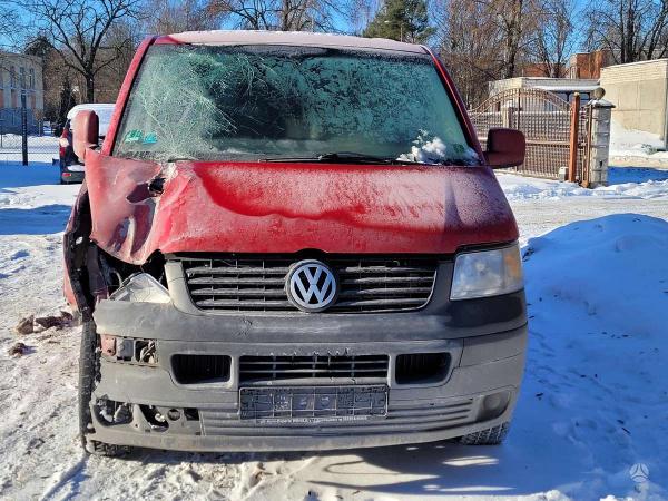 Sarkans Volkswagen Transporter 2006 Jurbarkas, ar dzinēja tilpumu 1.90 L un nobraukumu 336 tūkst. km par 2800 €, foto 1 vietnē AUTOMOTO.COM.LV