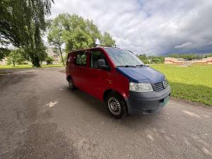 Red Volkswagen Transporter 2006 in Panevezys, with an engine capacity of 2.57 L and mileage of 170 thousand km for 4290 €, photo  on AUTOMOTO.COM.LV