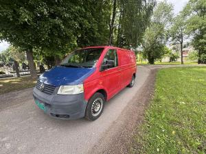 Sarkans Volkswagen Transporter 2006 Panevēža, ar dzinēja tilpumu 2.57 L un nobraukumu 170 tūkst. km par 4290 €, foto 3 vietnē AUTOMOTO.COM.LV