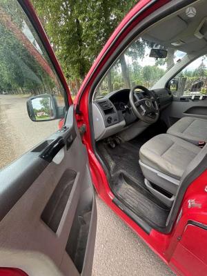 Sarkans Volkswagen Transporter 2006 Panevēža, ar dzinēja tilpumu 2.57 L un nobraukumu 170 tūkst. km par 4290 €, foto 12 vietnē AUTOMOTO.COM.LV