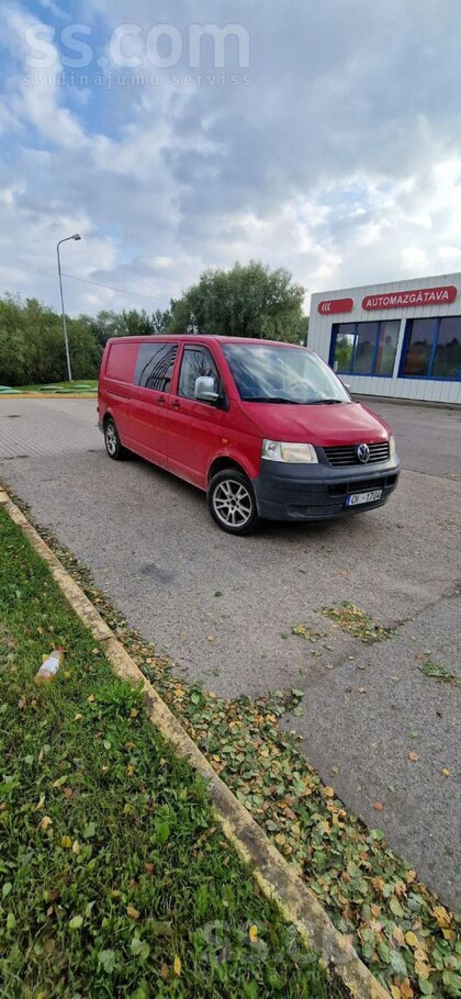 Red Volkswagen Transporter 2006 in Riga, with an engine capacity of 1.90 L and mileage of 425 thousand km for 3200 €, photo 4 on AUTOMOTO.COM.LV