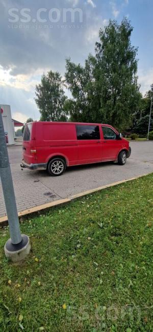 Red Volkswagen Transporter 2006 in Riga, with an engine capacity of 1.90 L and mileage of 425 thousand km for 3200 €, photo 5 on AUTOMOTO.COM.LV