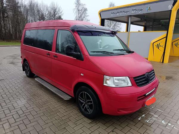 Red Volkswagen Transporter 2007 in Siauliai, with an engine capacity of 2.46 L and mileage of 400 thousand km for 5950 €, photo 3 on AUTOMOTO.COM.LV
