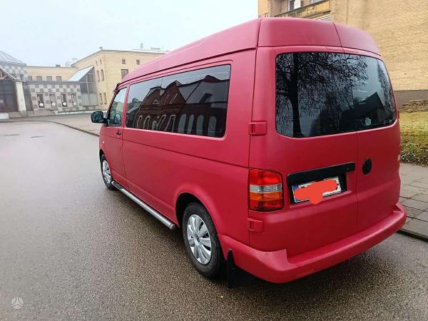 Sarkans Volkswagen Transporter 2007 Šauļi, ar dzinēja tilpumu 2.46 L un nobraukumu 400 tūkst. km par 5950 €, foto 11 vietnē AUTOMOTO.COM.LV